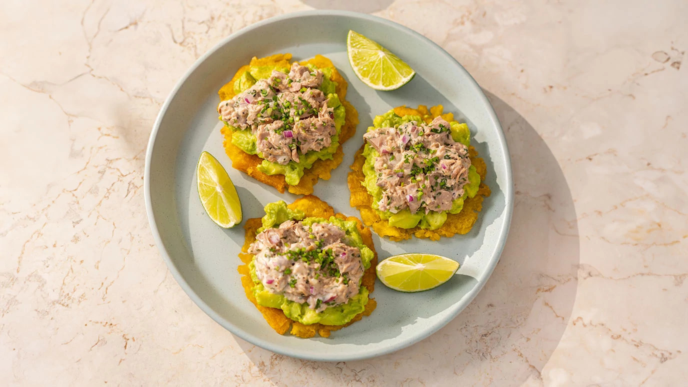 Tostones de Plátano con Atún | Centro y Sur América