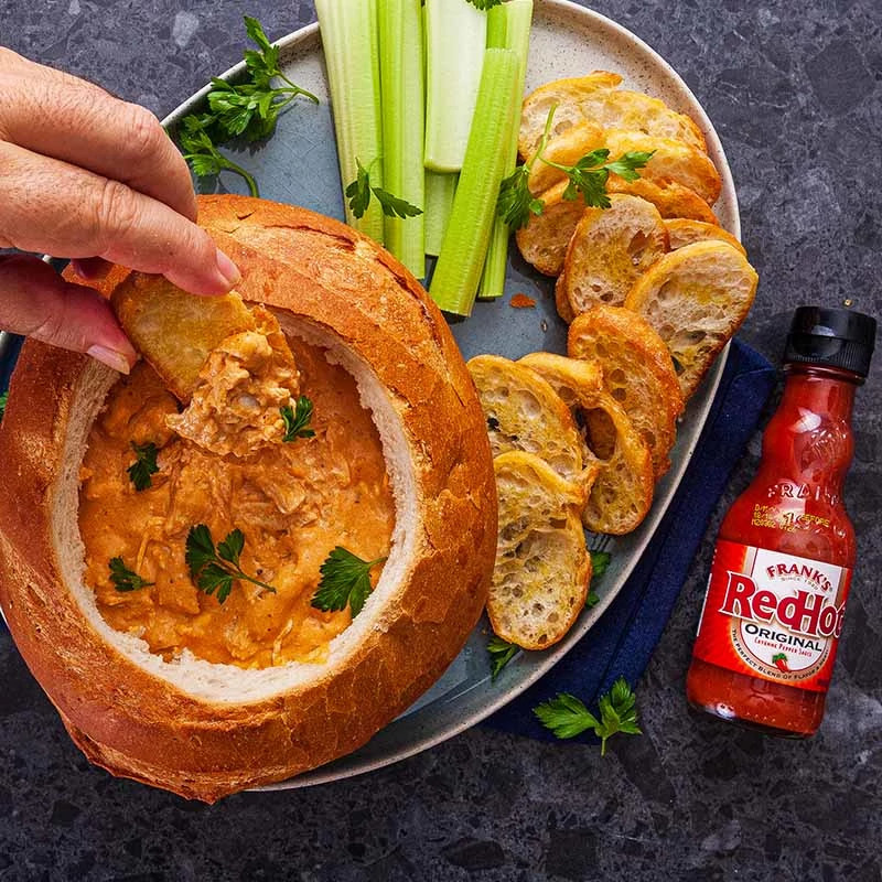 Frank's RedHot Buffalo Chicken Cob Loaf Recipe | Frank's RedHot AU